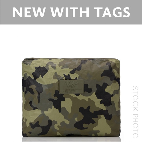 ALOHA Collection | Bags | Aloha Collection Max Pouch | Poshmark